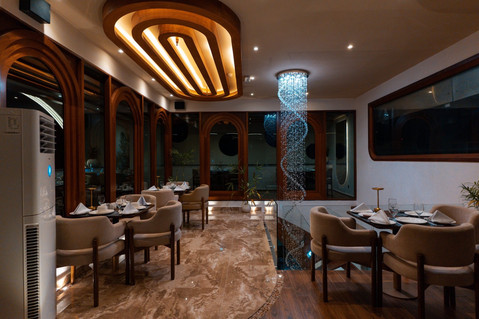 Top Restaurants in F6 Markaz Islamabad - El Momento